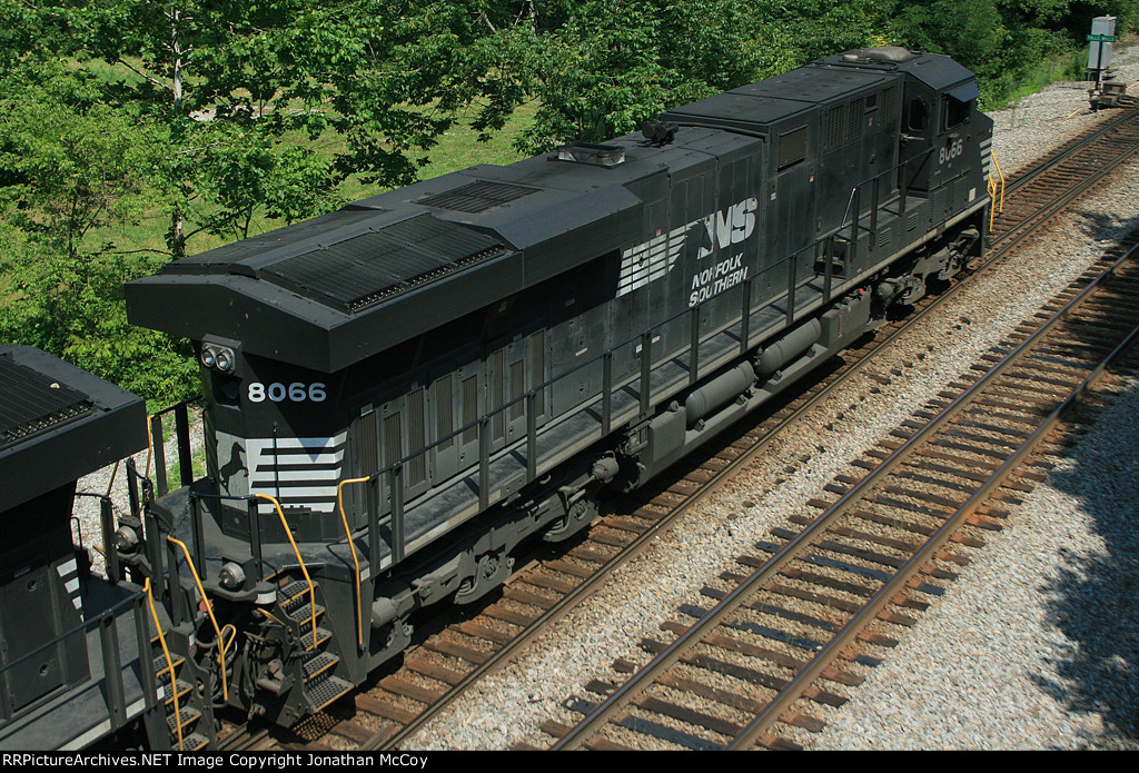 NS 8066